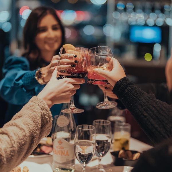 Best Las Vegas Happy Hours | Vegas4Locals.com